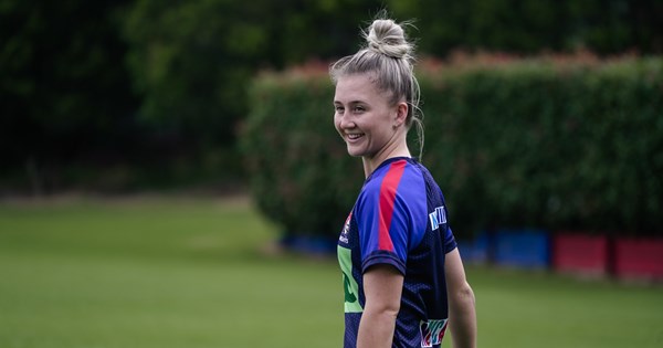 NRLW 2022: Newcastle Knights, Emma Manzelmann, former national swimmer ...
