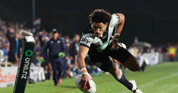 NRL, NRL Finals, Penrith Panthers, New Zealand Warriors, Dallin Watene ...