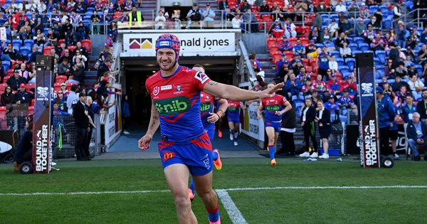 NRL, Kalyn Ponga, Newcastle Knights, Gold Coast Titans, Ponga plays ...