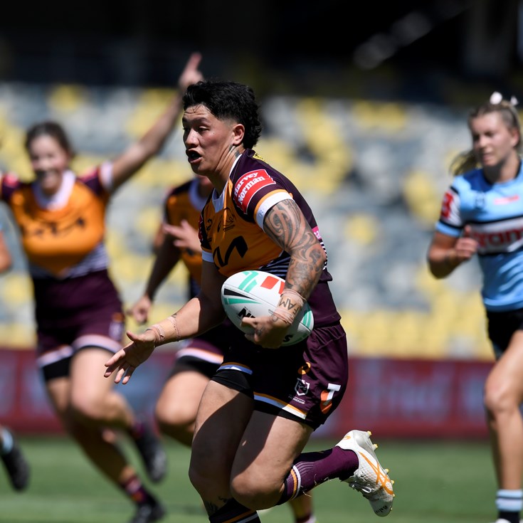 Official Telstra Women's Premiership profile of Gayle Broughton for ...
