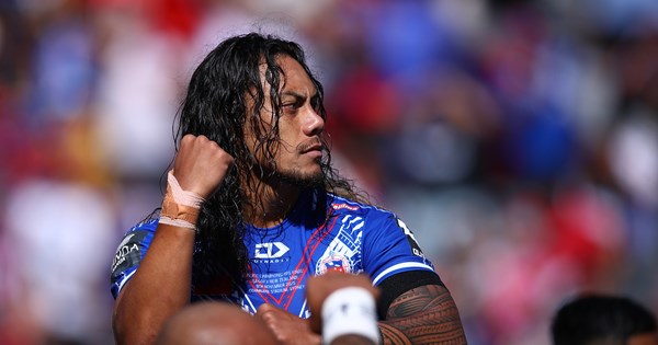 PNG Chiefs officially sign Jarome Luai as their inaugural Player #001 ...