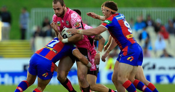 Captain Mannering joins 200 club | NRL.com