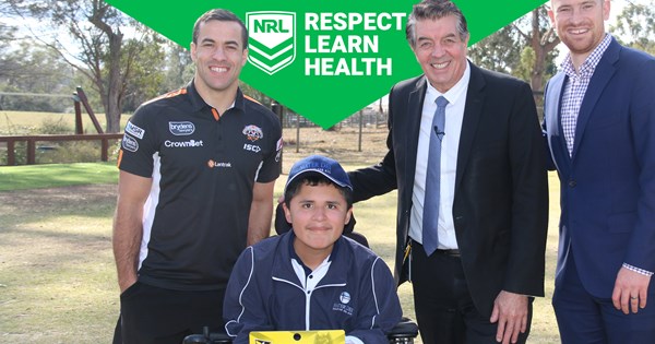 Wests Tigers break down barriers to win community program award | NRL.com