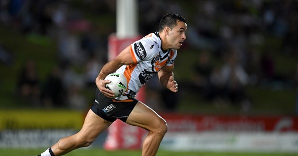 Corey Thompson contract: Wests Tigers fullback re-signs until end of ...