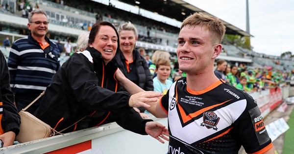 NRL 2024, Wests Tigers, Lachie Galvin, Benji Marshall, teenager, 18 ...