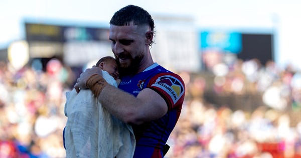 NRL 2025: Newcastle Knights, Jackson Hastings; Daughter gives playmaker ...